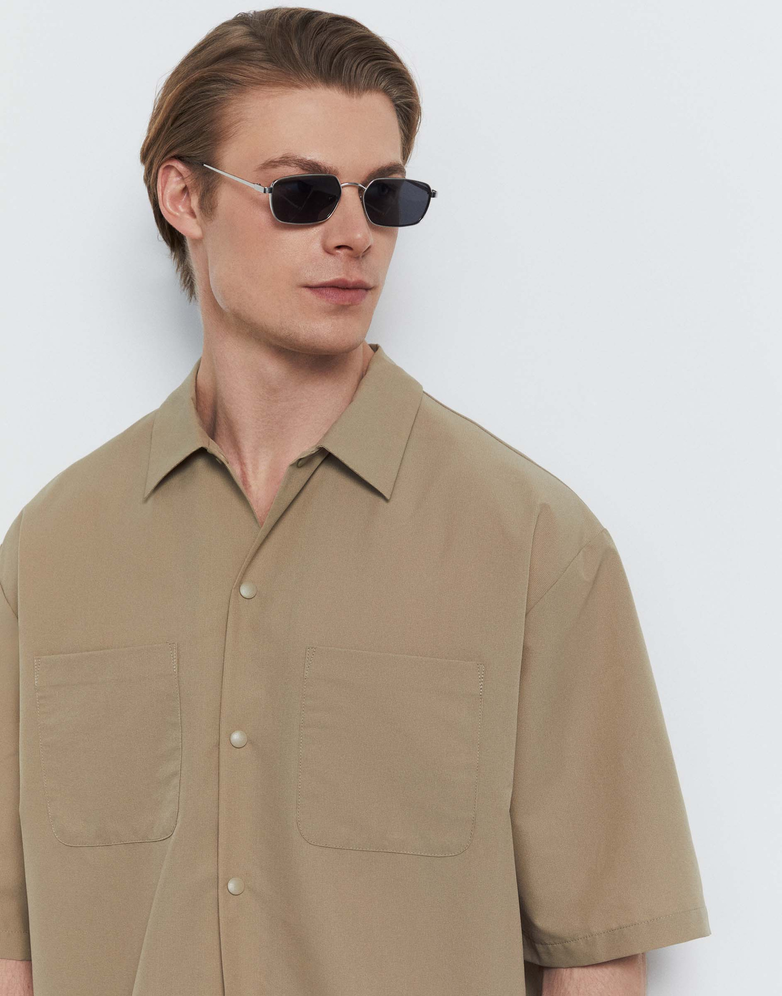 Бежевая рубашка oversize с коротким рукавом BWT001632-2 купить по цене ...