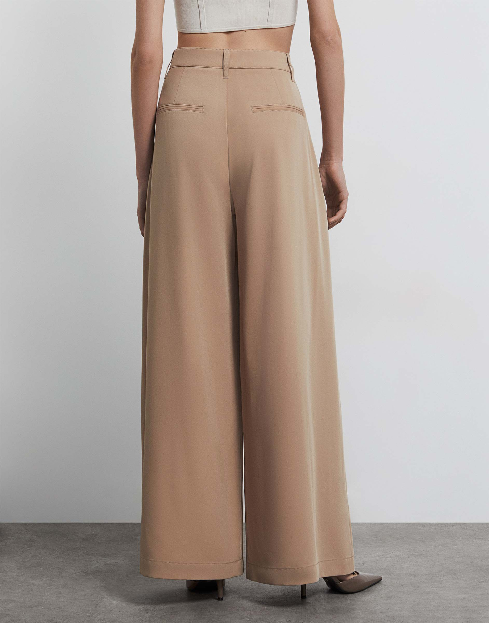 Бежевые брюки Wide leg с защипами GPT009693-3 купить по цене от 549 ...