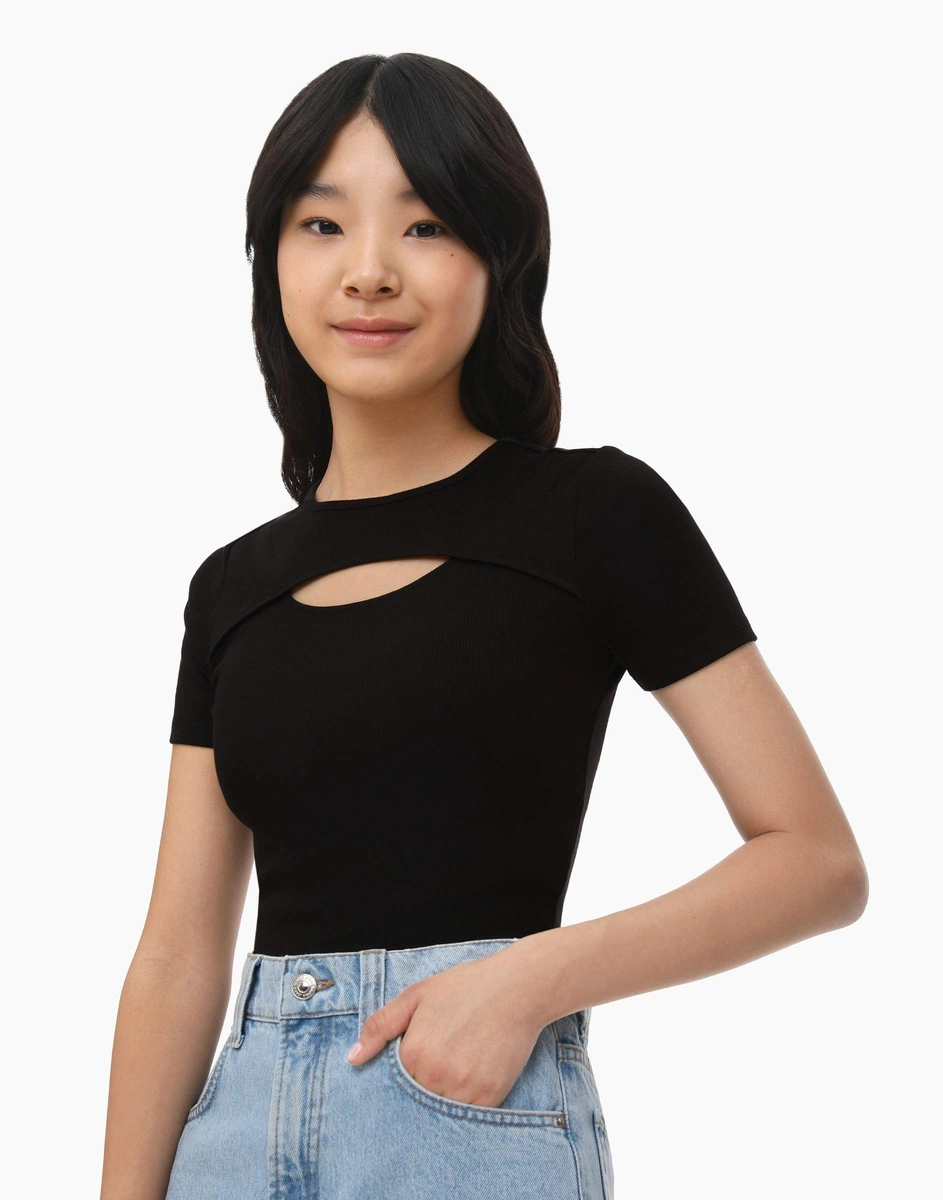 Чёрный кроп-топ с вырезом для девочки GKT019899-4 купить по цене от 199 ...