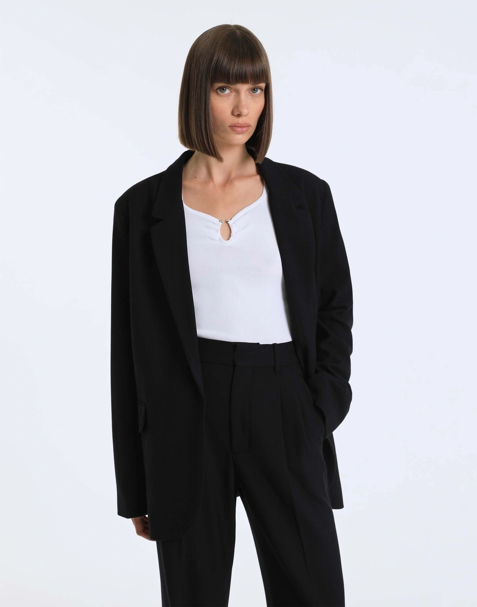 Чёрный пиджак oversize GJC006434-2 купить по цене от 1999 рублей с ...