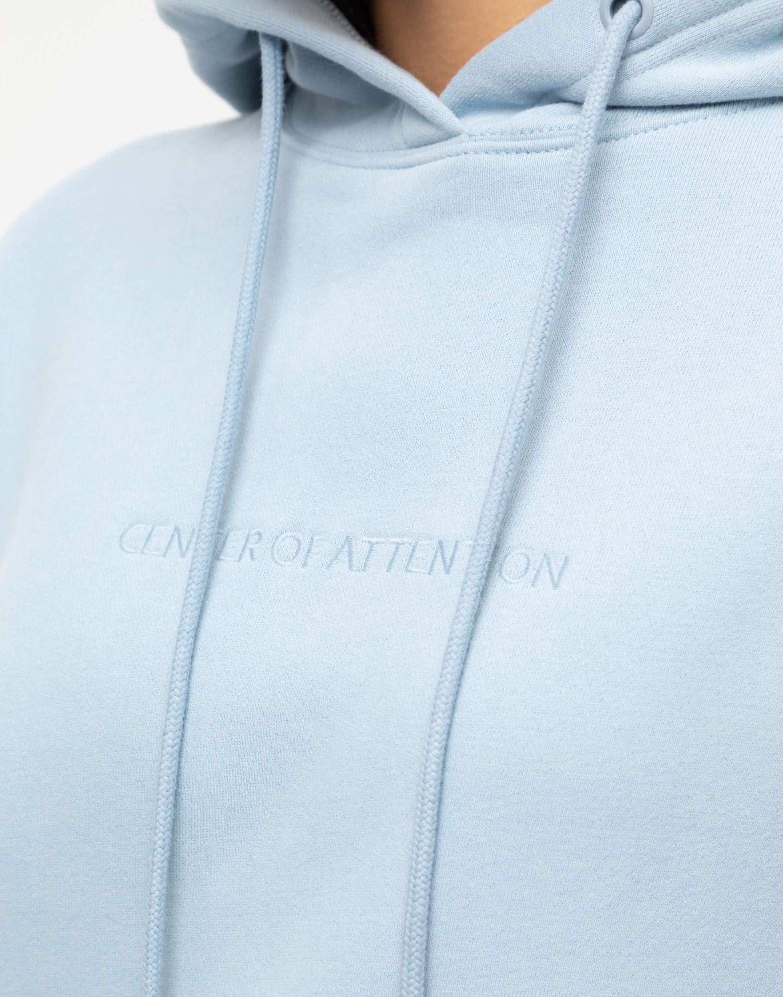 Голубое худи oversize с вышивкой Center of attention GAC019455-2 купить ...