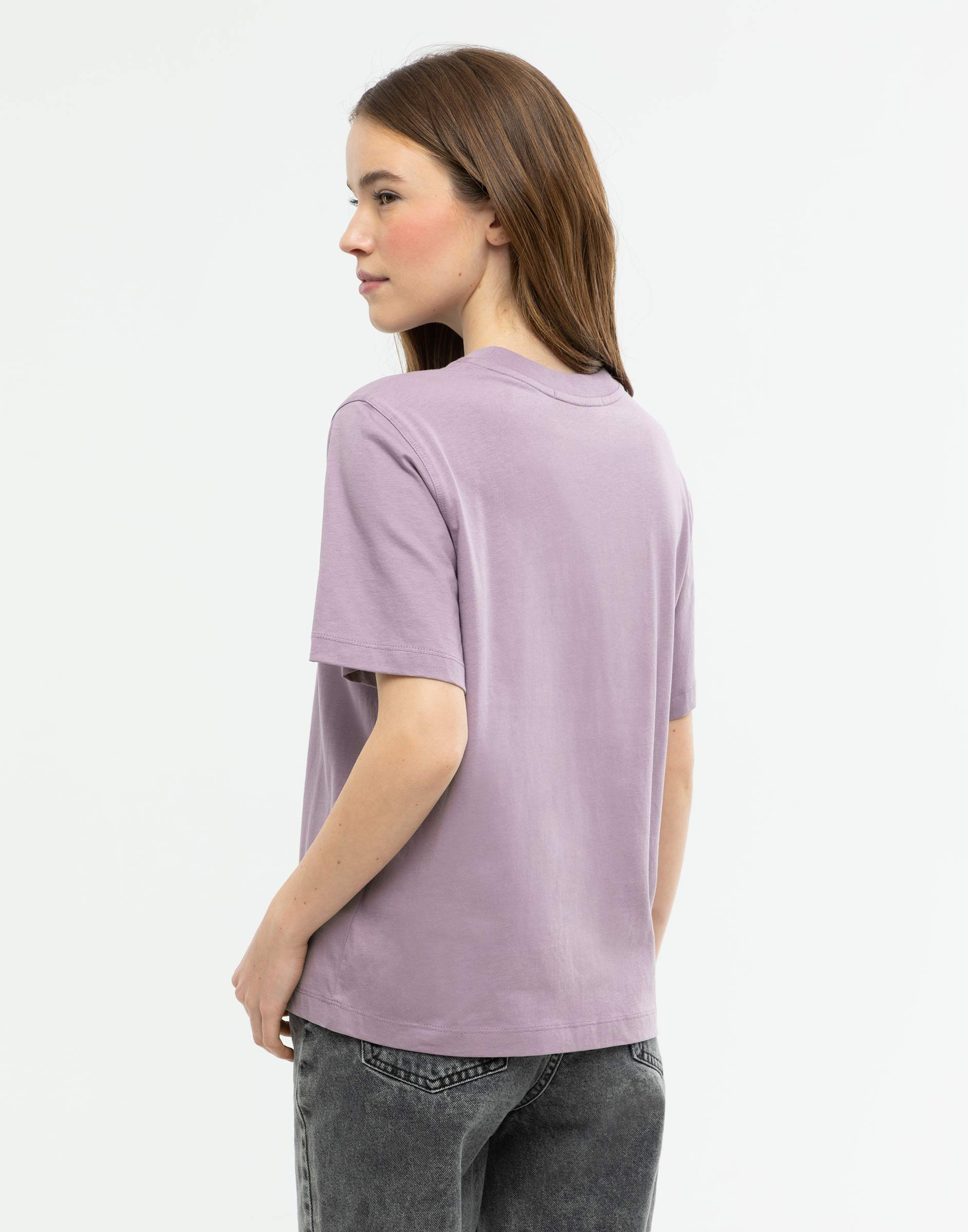 Сиреневая базовая футболка Loose straight из тонкого джерси GKT018307-2 ...
